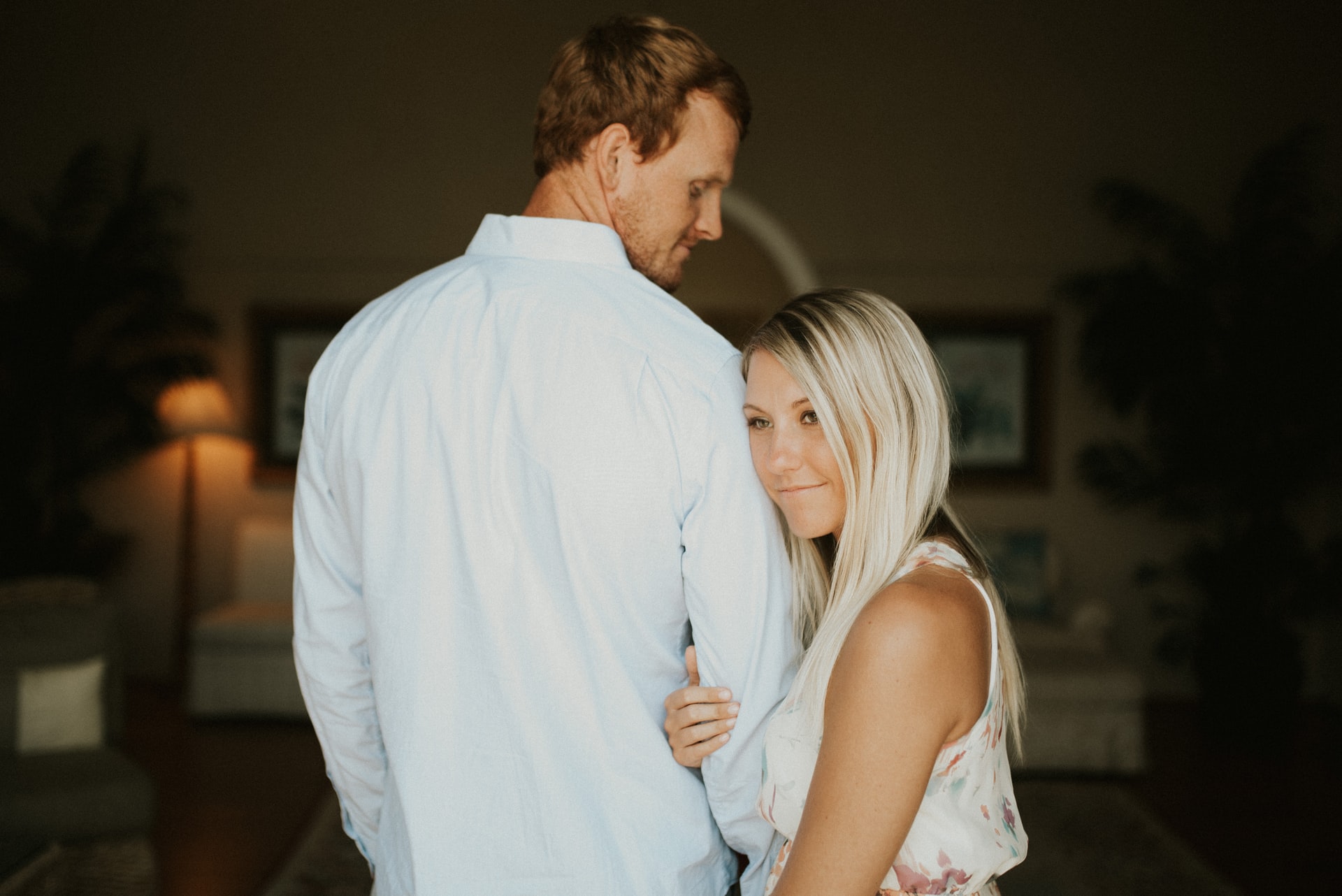 5 способов дотронуться до мужчины, чтобы он захотел продолжения | Femmie