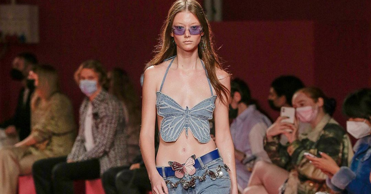 Они вернулись. Устаревшая модель джинсов из 2000-х, которую снова все ...